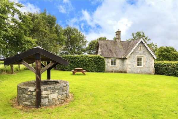 Gowran Castle, Gowran, Co. Kilkenny - FormerGlory.ie