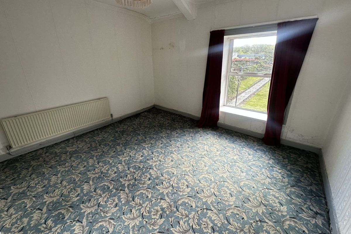 15 Cork Road, Skibbereen, Co. Cork - FormerGlory.ie