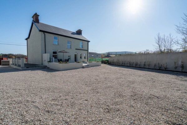 Monclink, Manorcunningham, Letterkenny, Co. Donegal - FormerGlory.ie