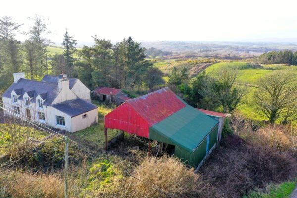 Rathmore Cottage, Rathmore, Baltimore, Co. Cork - FormerGlory.ie