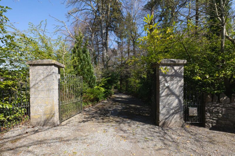 Heath House, Ballacolla Road, Abbeyleix, Co. Laois - FormerGlory.ie